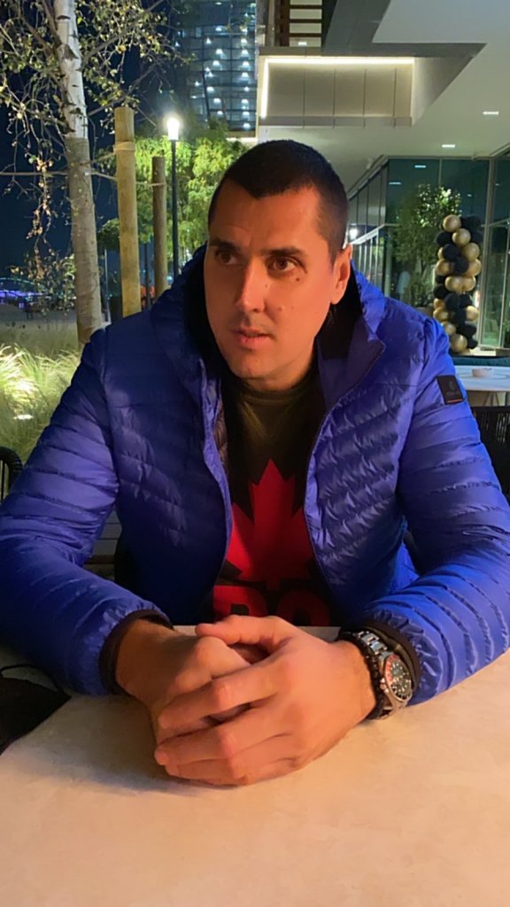 Novosti.rs | Galerija | DRŽE SE LjUBAVI PREMA RODU I BOGU: Miloš ...