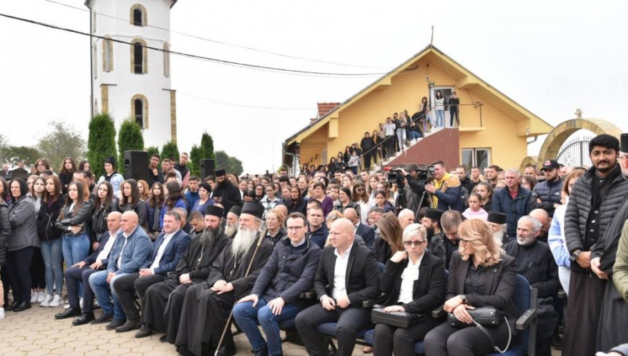 PETKOVIĆ SA SRBIMA: Direktor Kancelarije za KiM posetio Pasjane