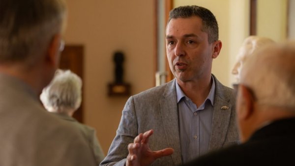 ДОДЕЉЕНА НАГРАДА ЗА ИЗВРСНОСТ У ФИЗИЦИ: "Српски Нобел за физику ...